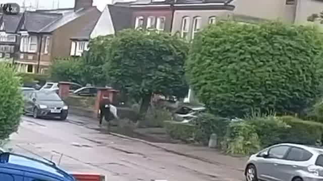 Moment murder suspect Kyle Clifford leaves home with 'crossbow' after 3 ...
