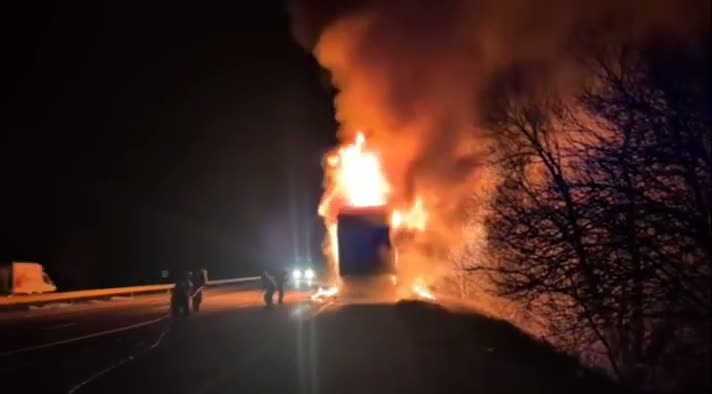 M5 lorry fireball captured in dramatic video - Somerset Live